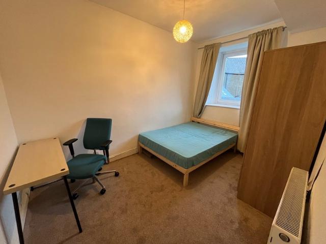 Room at Gorgie Road, City of Edinburgh