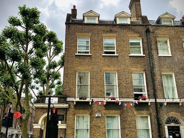 Room at Gower Street, Greater London