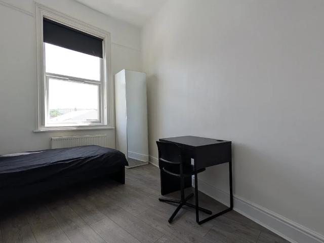 Room at Gower Street, Sheffield