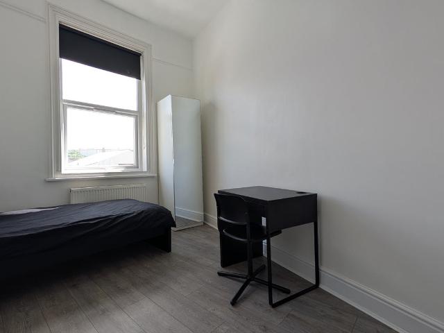 Room at Gower Street, Sheffield
