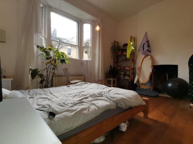 Room at Goulton Road, Greater London