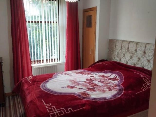 Room at Govanhill Street, Glasgow