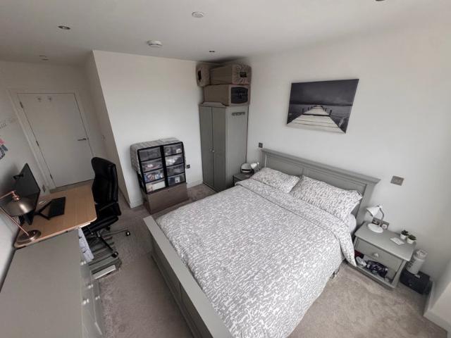 Room at Grant Road, Greater London