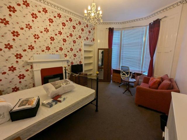 Room at Grant Street, Helensburgh