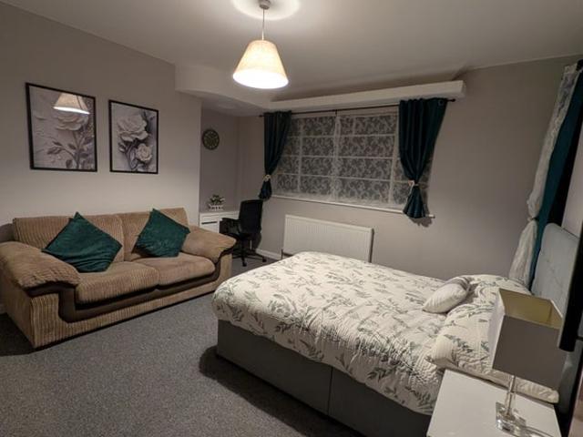Room at Granville Road, Newcastle upon Tyne