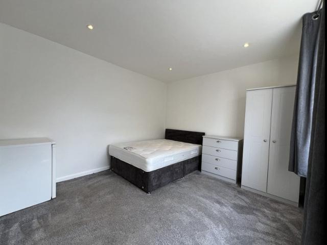 Room at Granville Road, Poole
