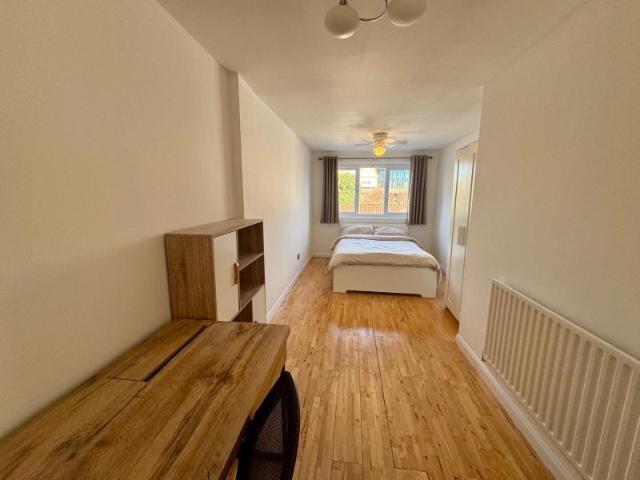 Room at Grand Drive, Greater London