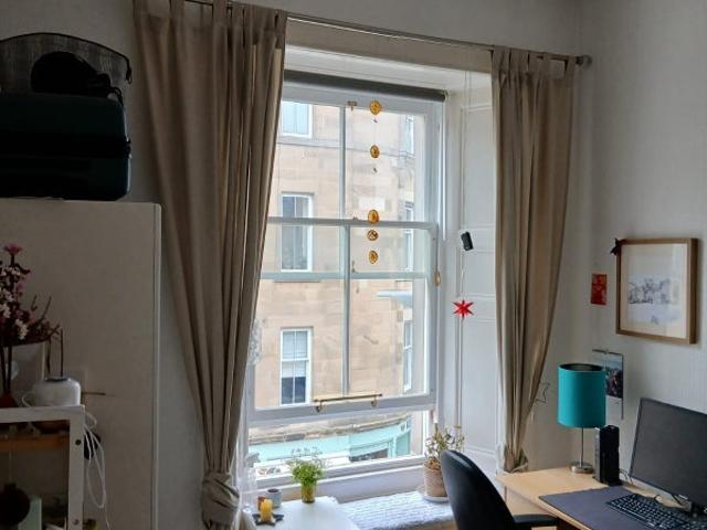 Room at Grange Loan, City of Edinburgh