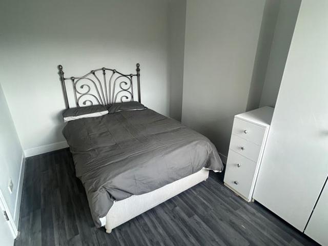 Room at Grange Park Road, Greater London