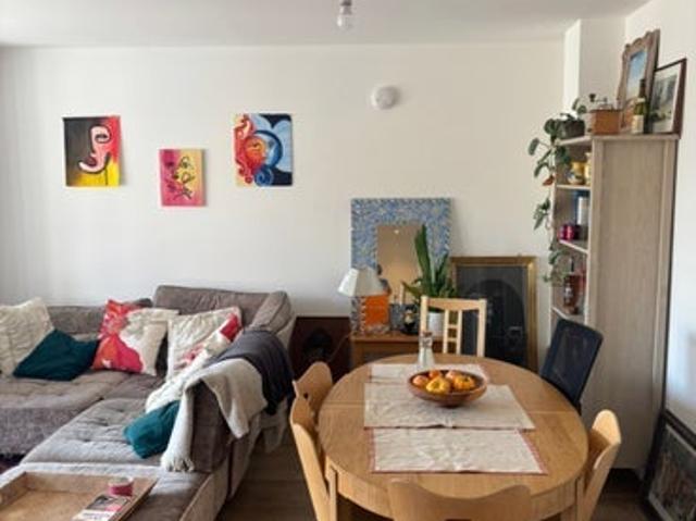 Room at Grange Road, Greater London