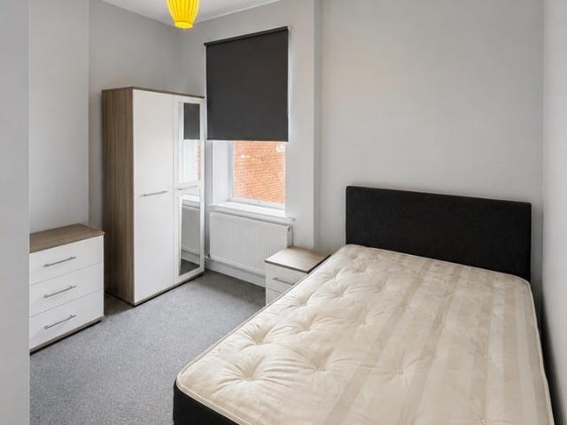 Room at Grange Road, Sandwell