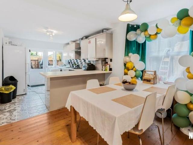 Room at Granleigh Road, Greater London
