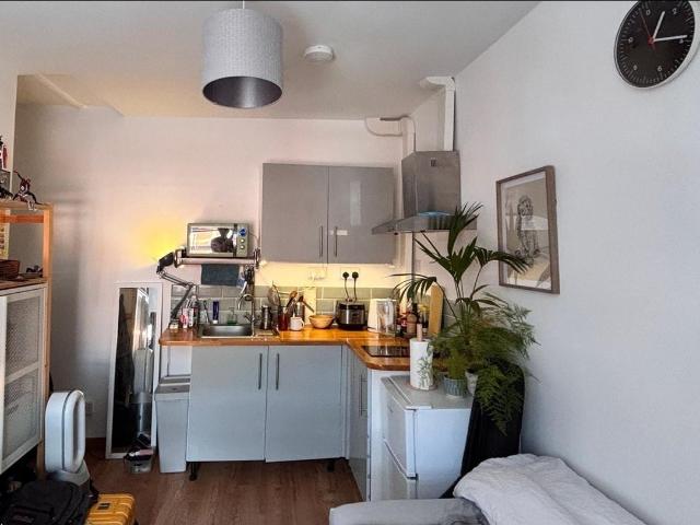 Room at Grafton Road, Greater London