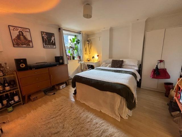 Room at Graham Road, Greater London