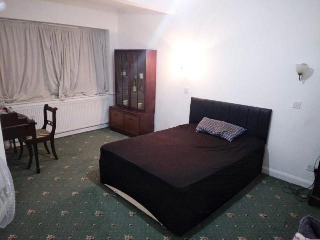 Room at Grasmere Gardens, Greater London