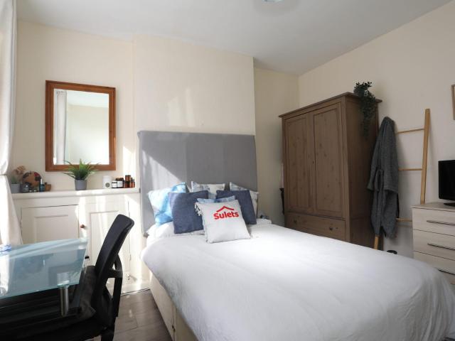Room at Grasmere Street, Leicester