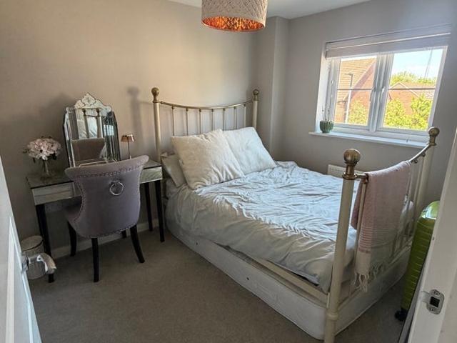 Room at Gravel Hill Road North, Yate