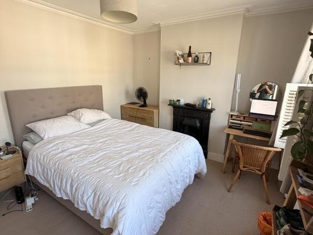 Room at Graveney Road, Greater London