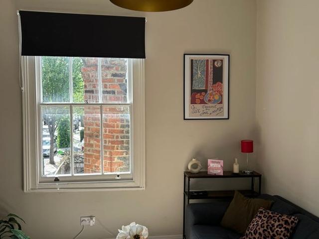 Room at Grayshott Road, Greater London