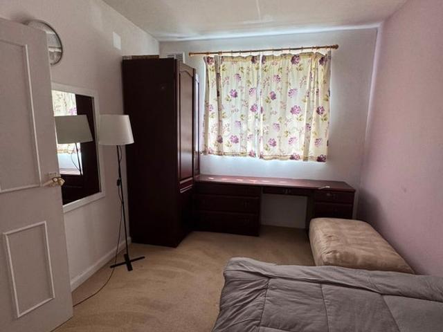 Room at Great North Road, Greater London