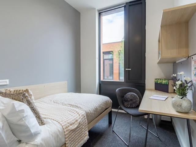 Room at Great Freeman Street, Nottingham