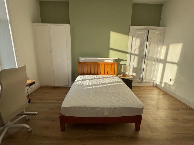 Room at Great Horton Road, Bradford