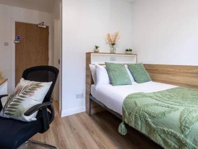 Room at Great Western Street, Manchester