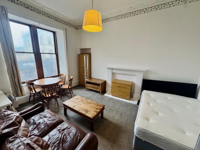 Room at Great Western Road, Glasgow