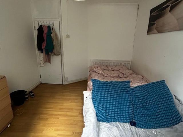 Room at Greatorex Street, Greater London