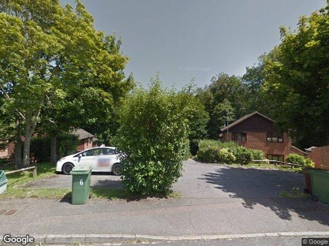 Room at Green Way, Tunbridge Wells