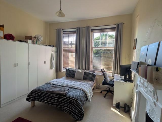 Room at Greencroft Gardens, Greater London