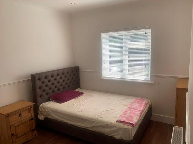 Room at Greenbank Avenue, Greater London