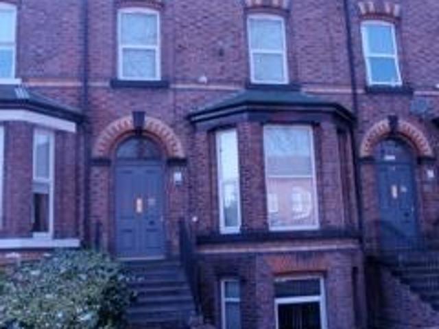 Room at Greenfield Road, Liverpool