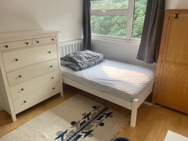 Room at Greenfields, Maidenhead