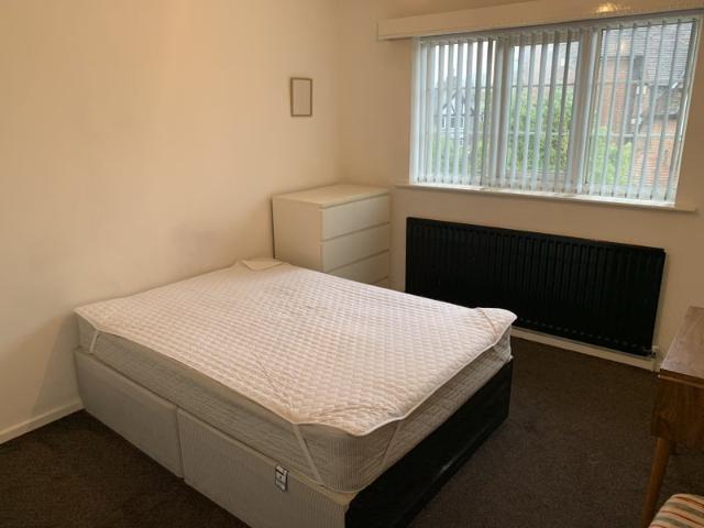 Room at Greenhill Road, Birmingham