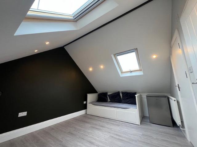 Room at Greenstead Avenue, Greater London