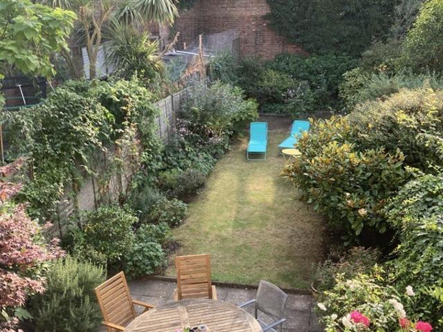 Room at Greenwood Road, Greater London