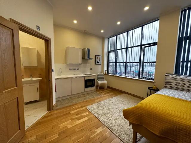 Room at Gregory Boulevard, Nottingham