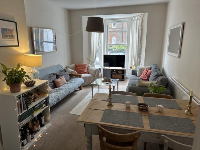 Room at Greyhound Road, Greater London