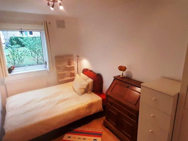Room at Greyladies Gardens, Greater London