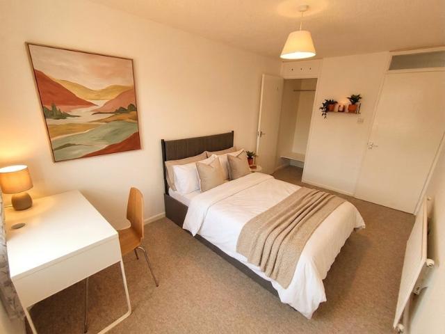 Room at Greystoke Avenue, Bristol