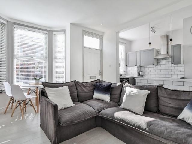 Room at Grimthorpe Place, Leeds