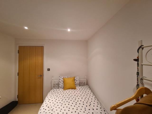 Room at Grimwade Street, Ipswich