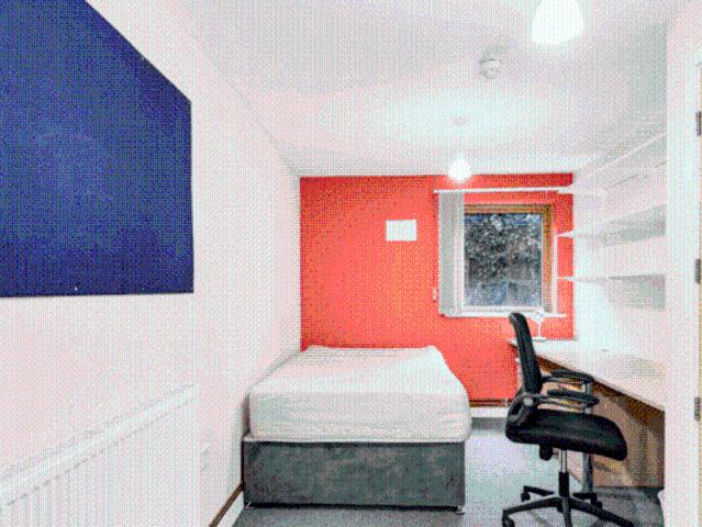 Room at Grimwade Street, Ipswich
