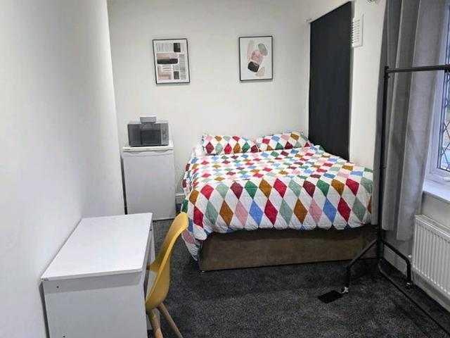Room at Grizedale Crescent, Preston