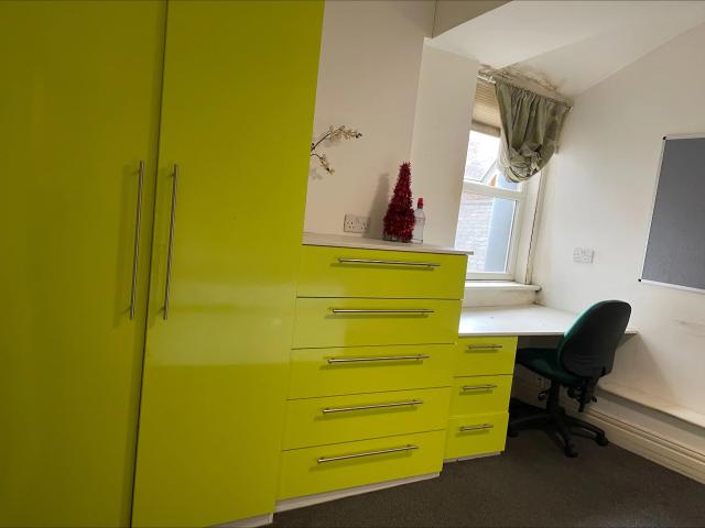 Room at Groat Market, Newcastle upon Tyne