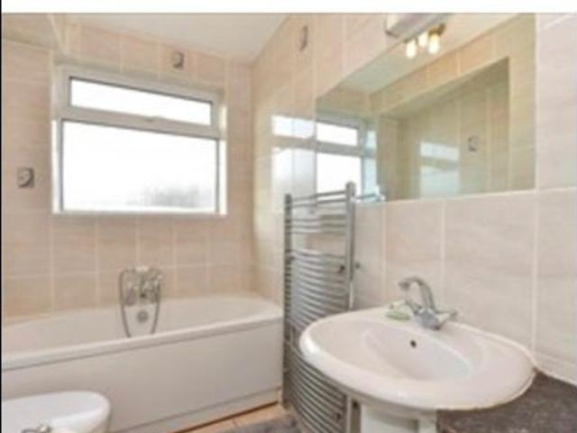Room at Grosvenor Drive, Greater London