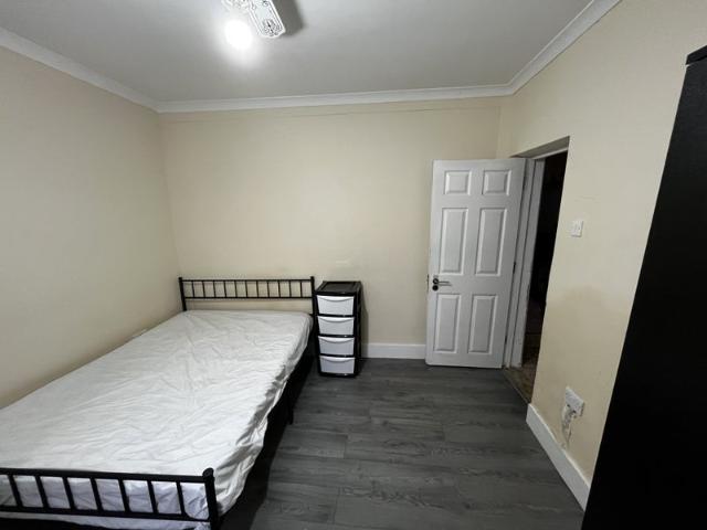 Room at Grosvenor Road, Greater London