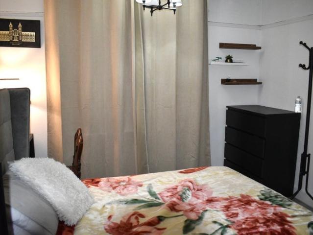 Room at Grosvenor Road, Greater London