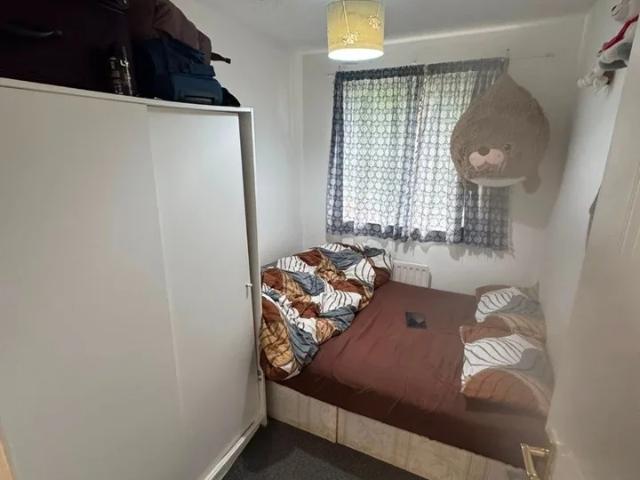 Room at Grove End, Greater London